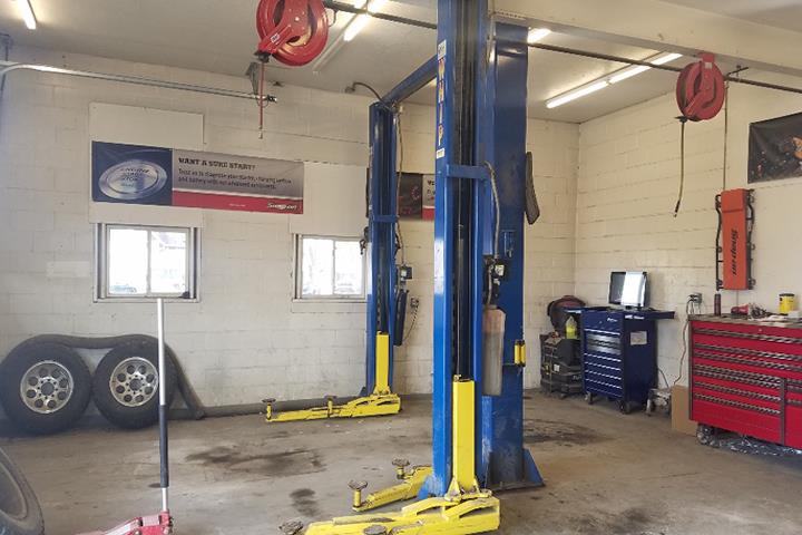 Keller's Garage - Chad Keller - Indianola, IA